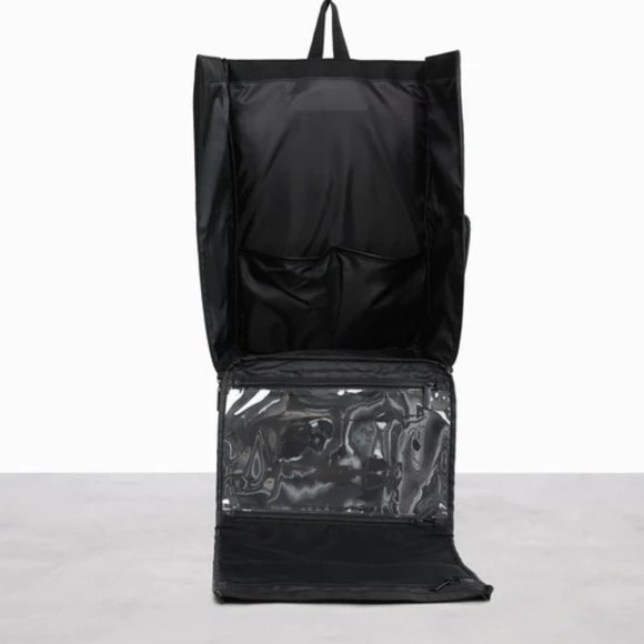 BEIS | Bags | Nwt Beis Travel Hanging Backpack In Black | Poshmark